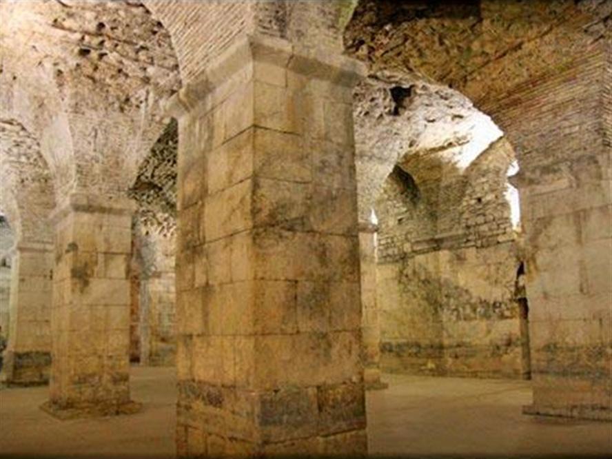 Znamenitosti Podrumi Split - stvari za raditi Split