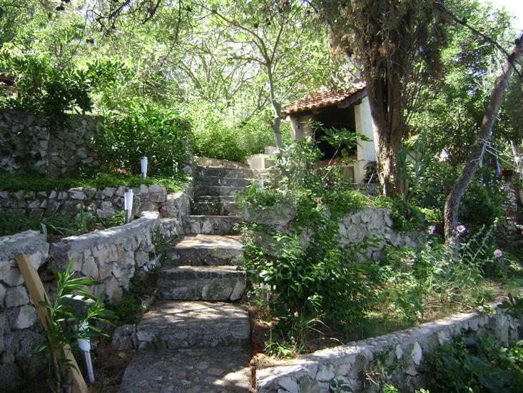 Slatine (Ciovo) - tourist guide