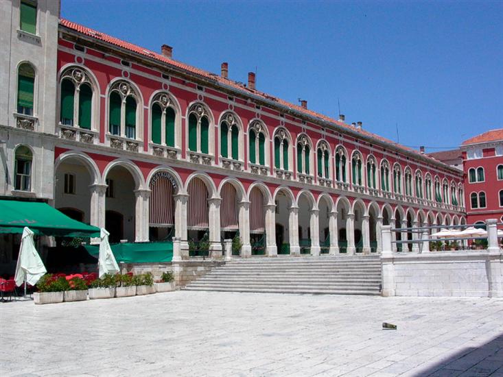 Dalmatia tourist guide, feel the Dalmatian atmosphere and its beauties