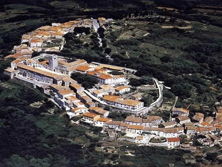 Volete visitare Montona (Motovun)? | Guida turistica