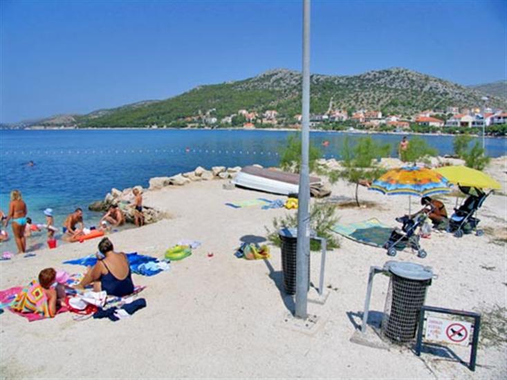 Seget Vranjica - tourist guide