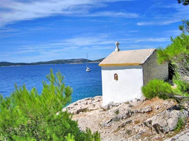 Prvic Luka - island Prvic - tourist guide