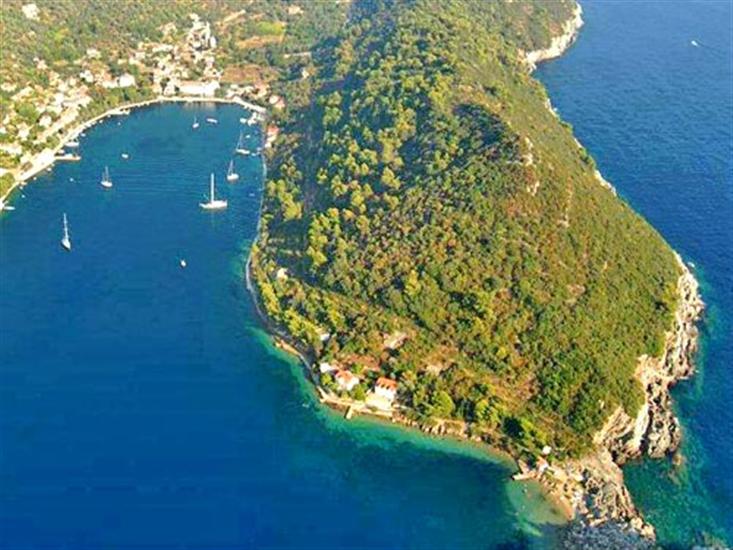 Sudurad - island Sipan - tourist guide