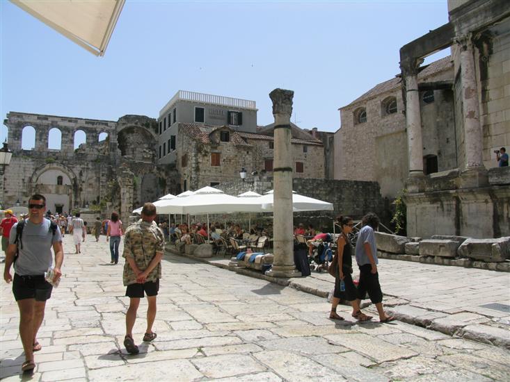 Split - tourist guide