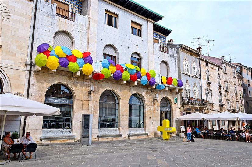 Pula - tourist guide