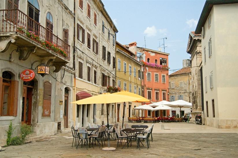 Pula - tourist guide