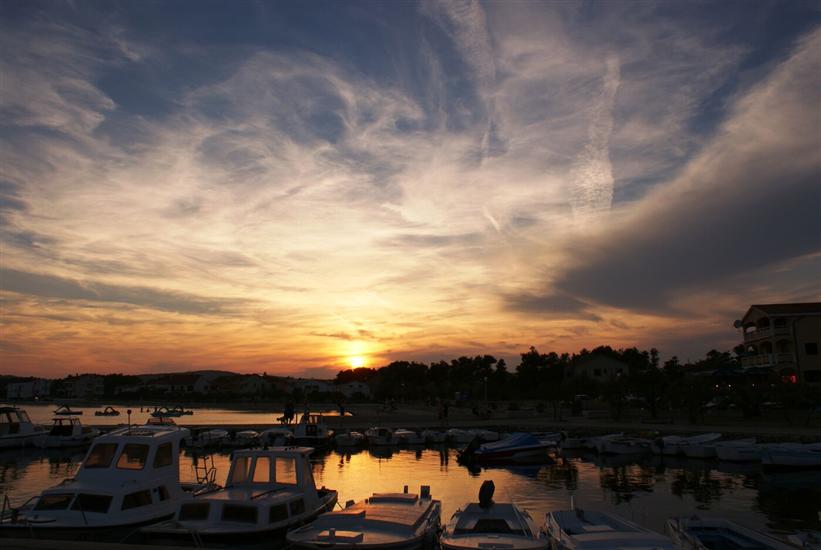 Vous souhaitez visiter Vir - île de Vir? | Guide touristique