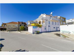 Tengermelletti szállások Jezera - Murter sziget - tengerközeli szállások