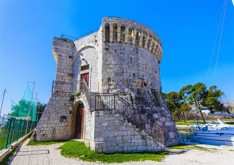 Trogir - tourist guide