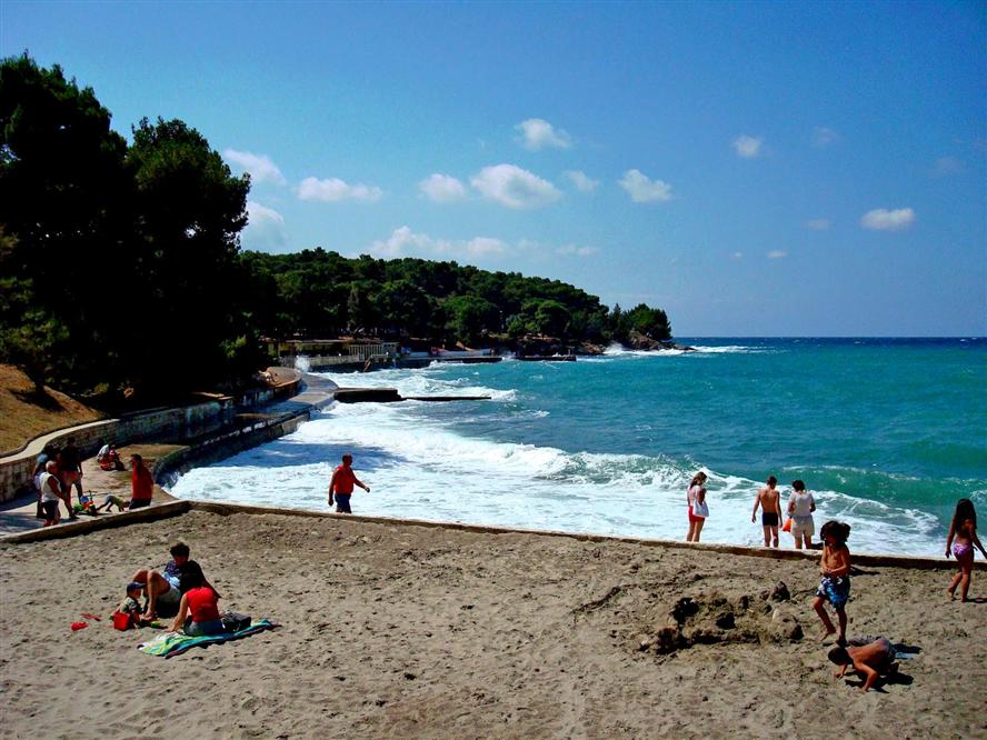 Valkane beach - Pula | Croatian beaches