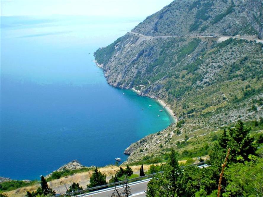 Vrulja beach - Brela | Croatian beaches