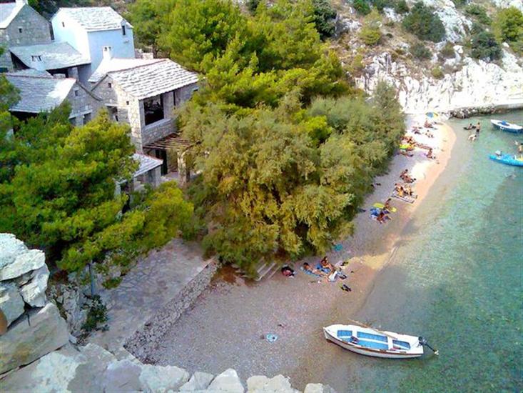 Vrulja beach - Brela | Croatian beaches