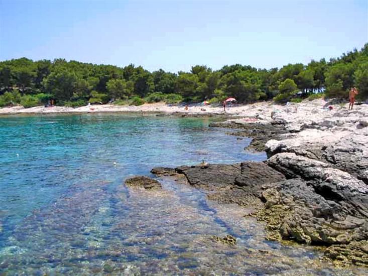 La plage de Jerolim - îles Pakleni | Plages en Croatie