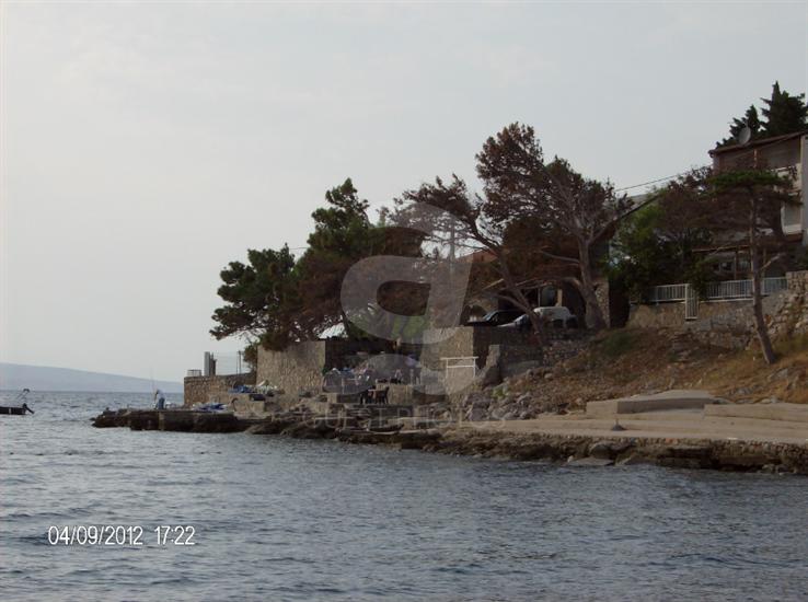 Želite posjetiti Karlobag? | Turistički vodič