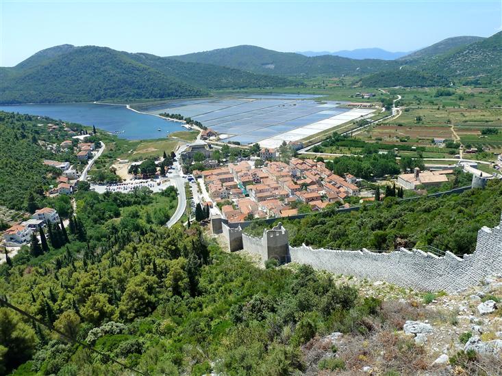 Volete visitare Ston? | Guida turistica