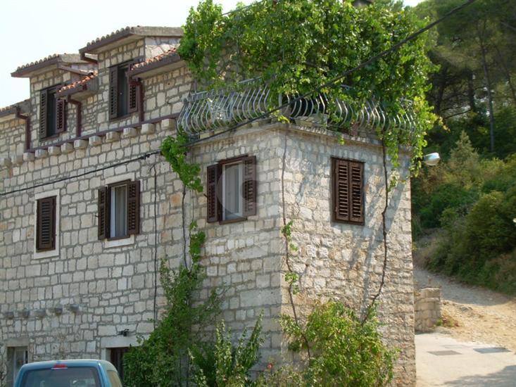 Rogac - island Solta - tourist guide