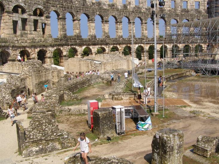 Pula - tourist guide