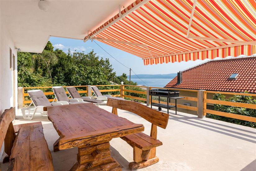 Szállások Apartman Nadia 65571 Lokva Rogoznica, szállások Split és ...