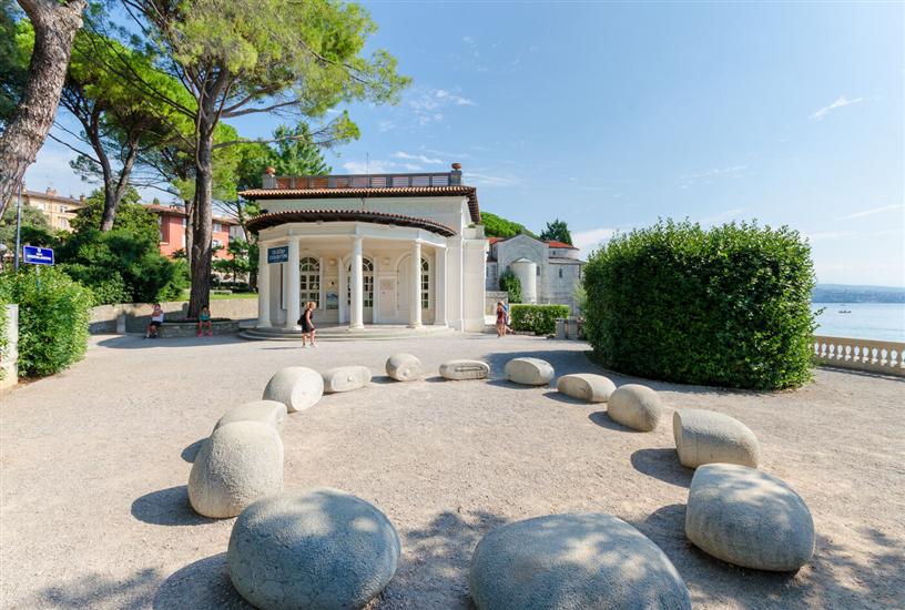 Opatija - tourist guide