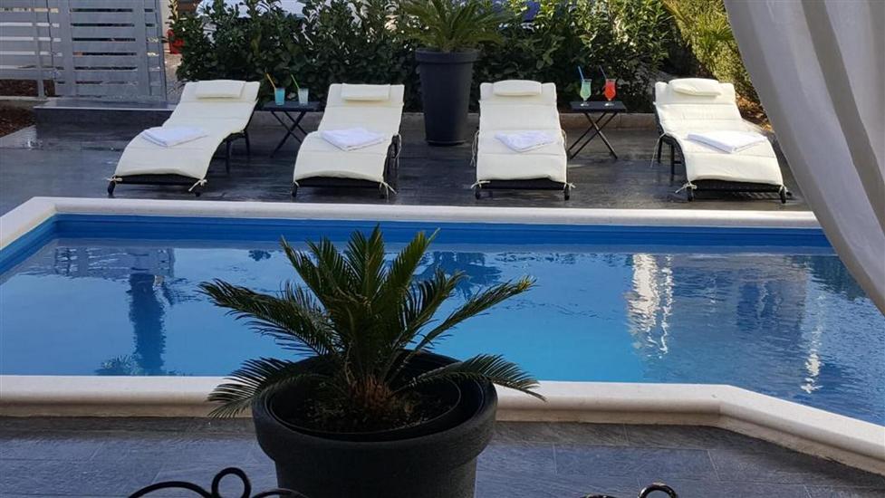 Villa Sara V9741 Vodice, luksuzne villák Šibenik Riviéra