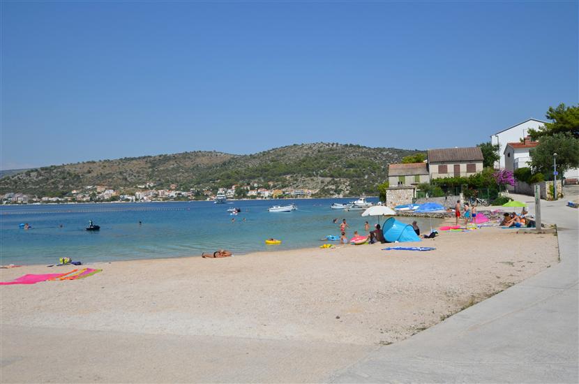 Beach Račice Rogoznica - Tourist destination info - Beach Račice Croatia